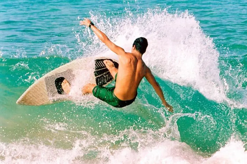 What To Do With Your Car Keys When Surfing